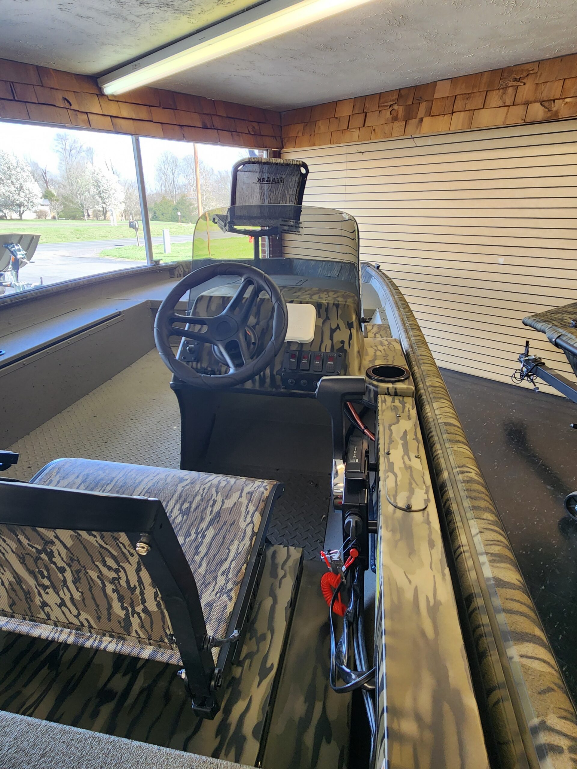 2024 SeaArk Shadow 18 w/ Suzuki DF90 - Harrisons Sport Shop